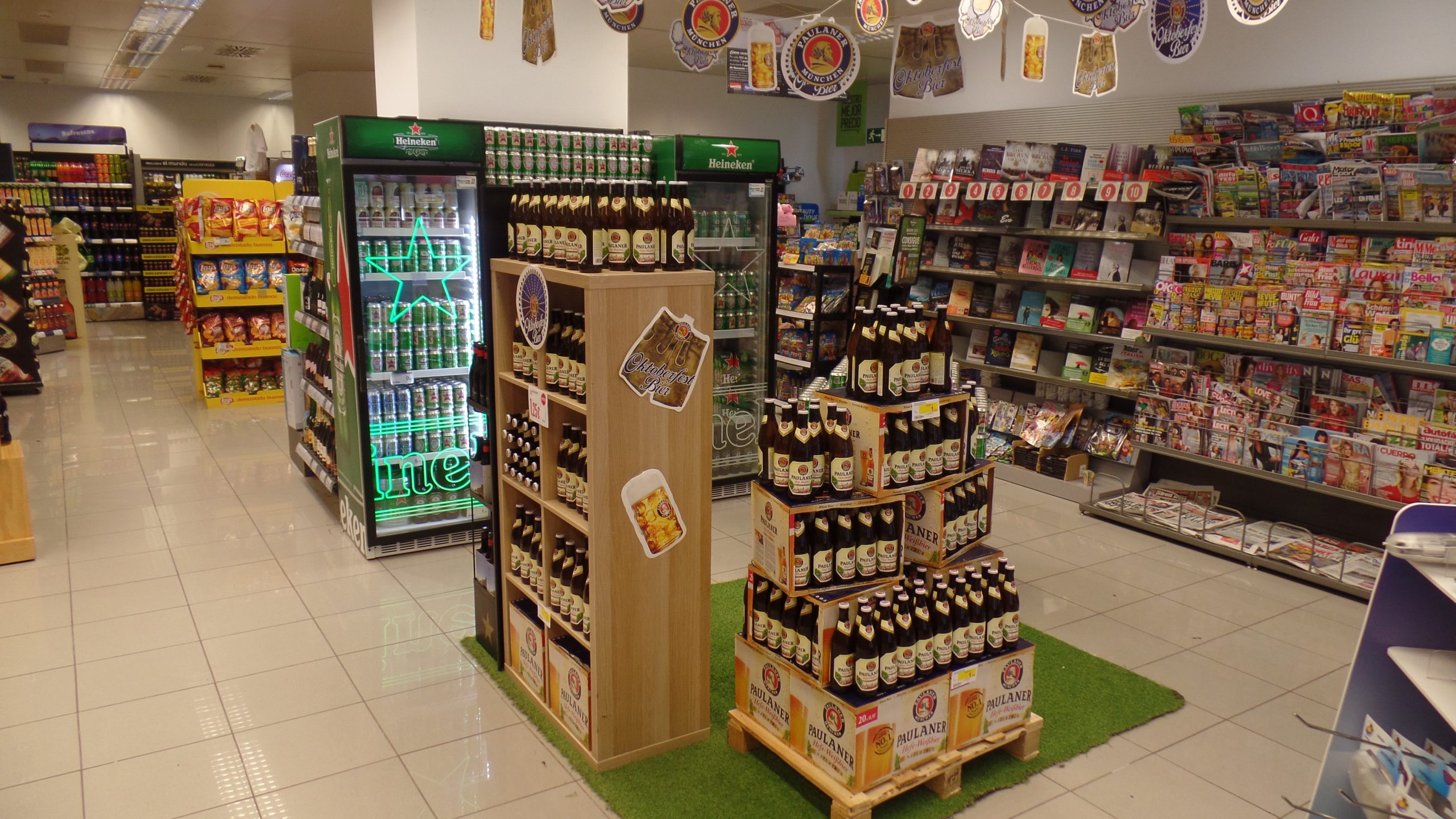 SUPERCOR EXPRES PLAZA DEL CHARCO, PUERTO DE LA CRUZ. TENERIFE.