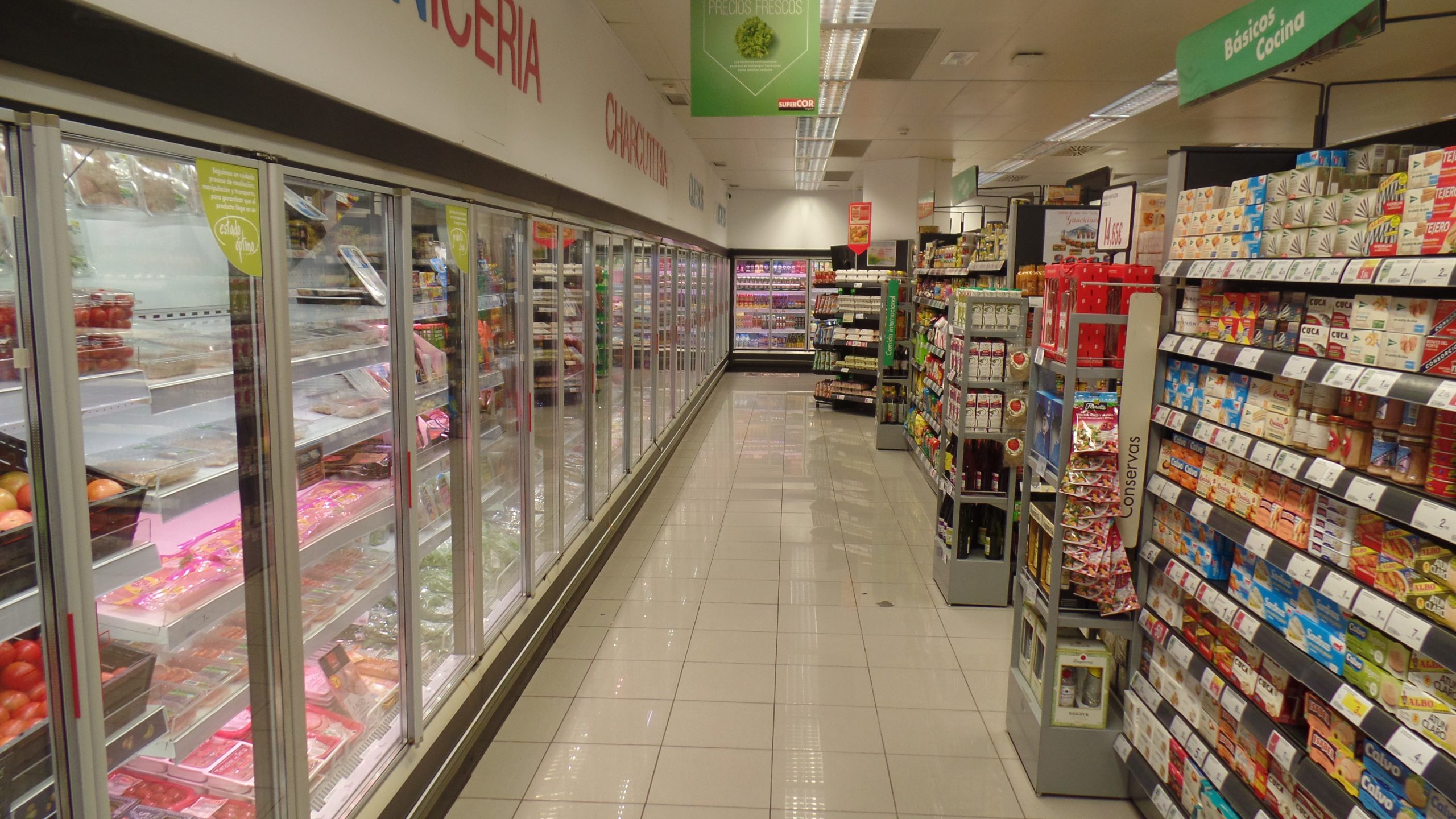 SUPERCOR EXPRES PLAZA DEL CHARCO, PUERTO DE LA CRUZ. TENERIFE.